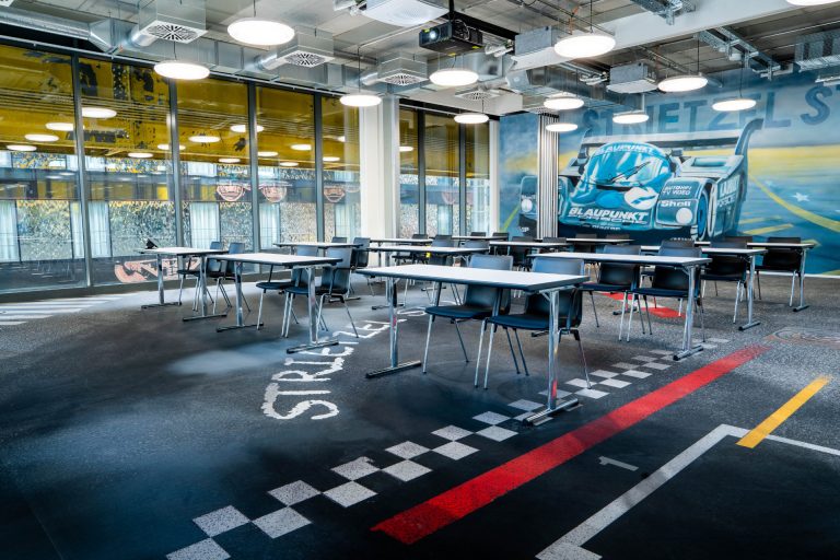 Hans-Joachim „Strietzel“ Stuck - Motorworld Eventlocations