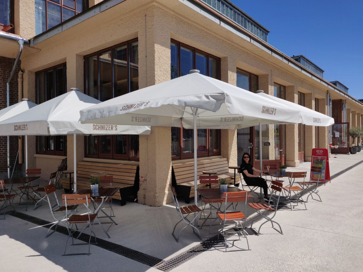 SCHNIZER’S - Motorworld Eventlocations