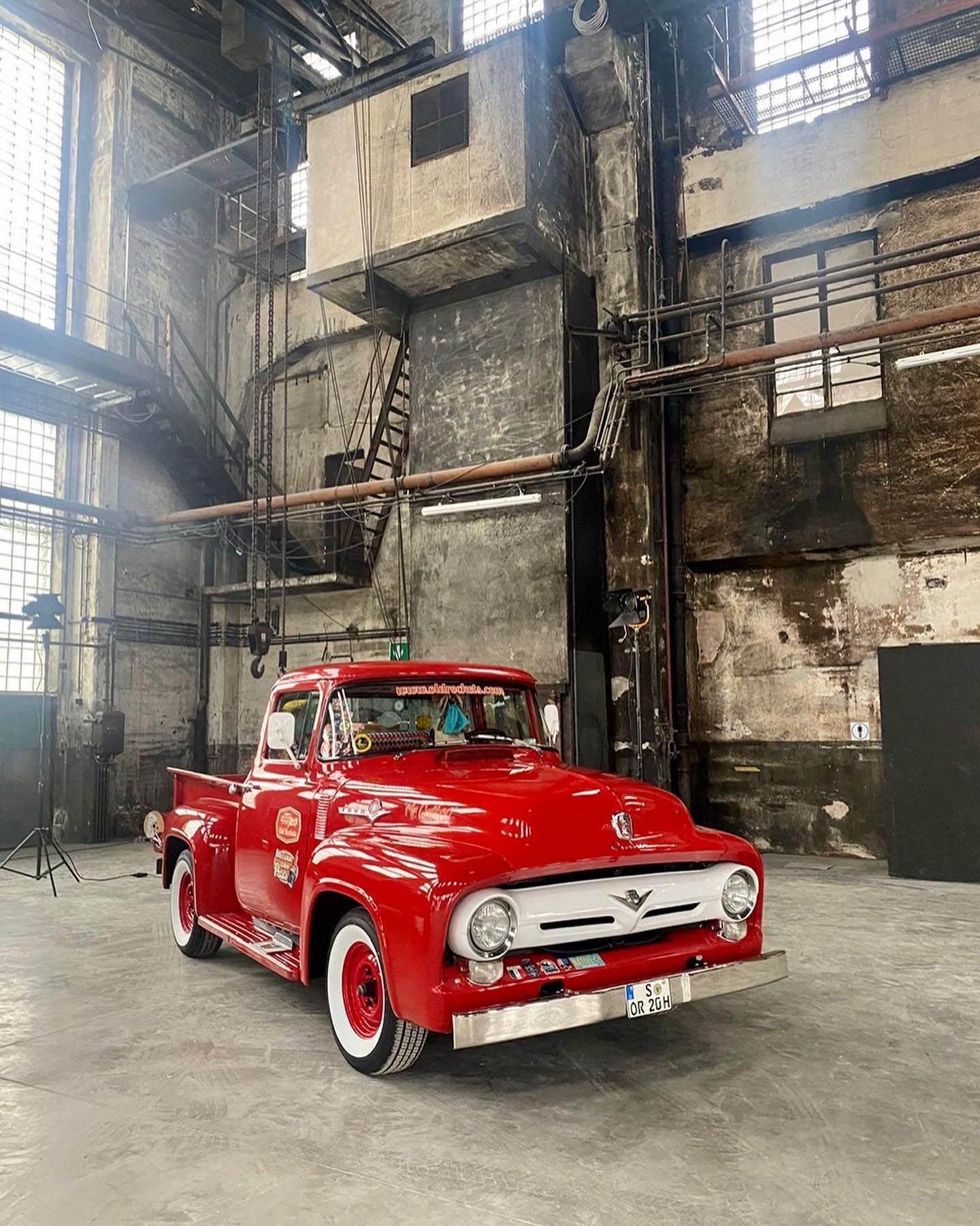 MOTORWORLD: Space for mobile passion