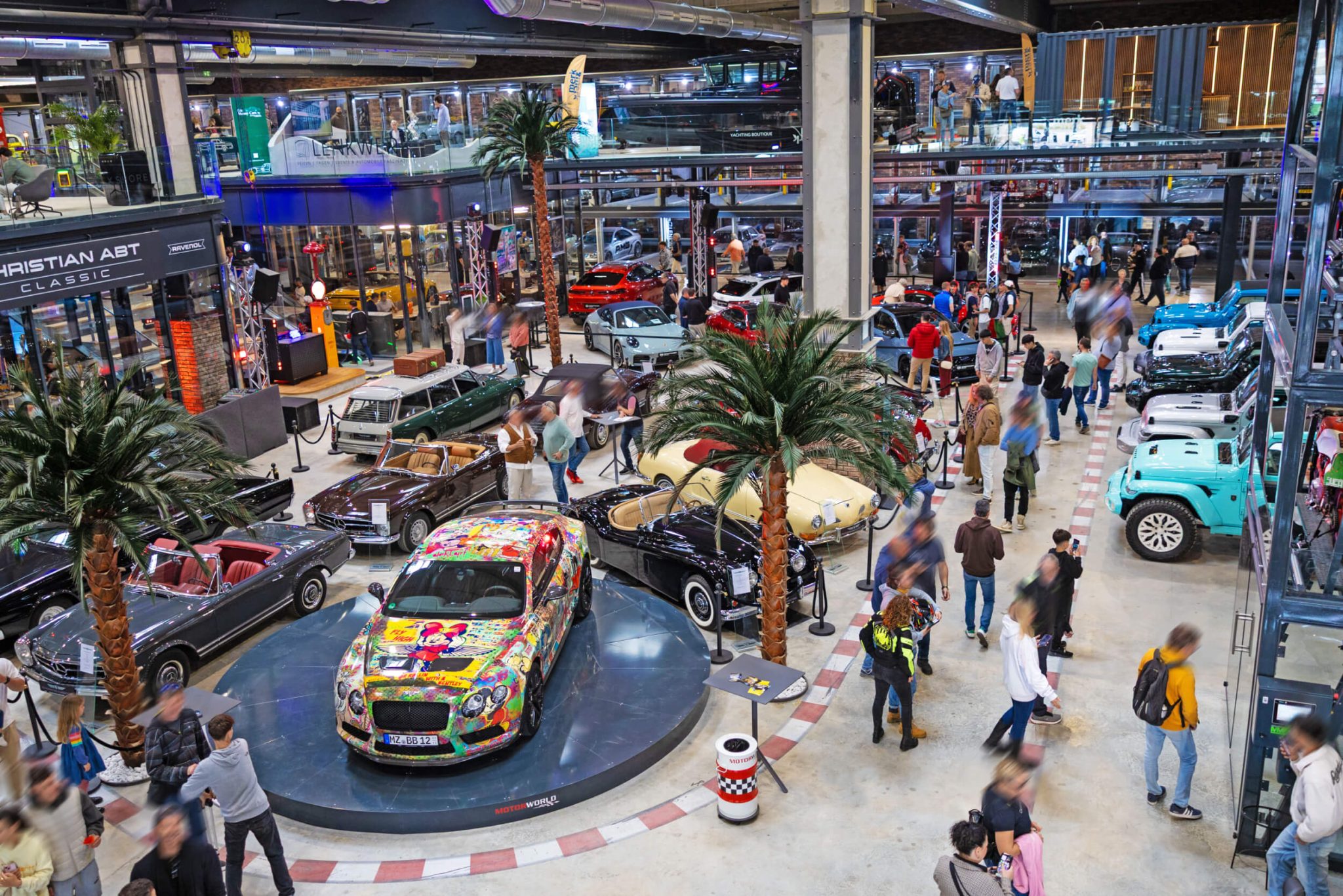 MOTORWORLD: Space for mobile passion